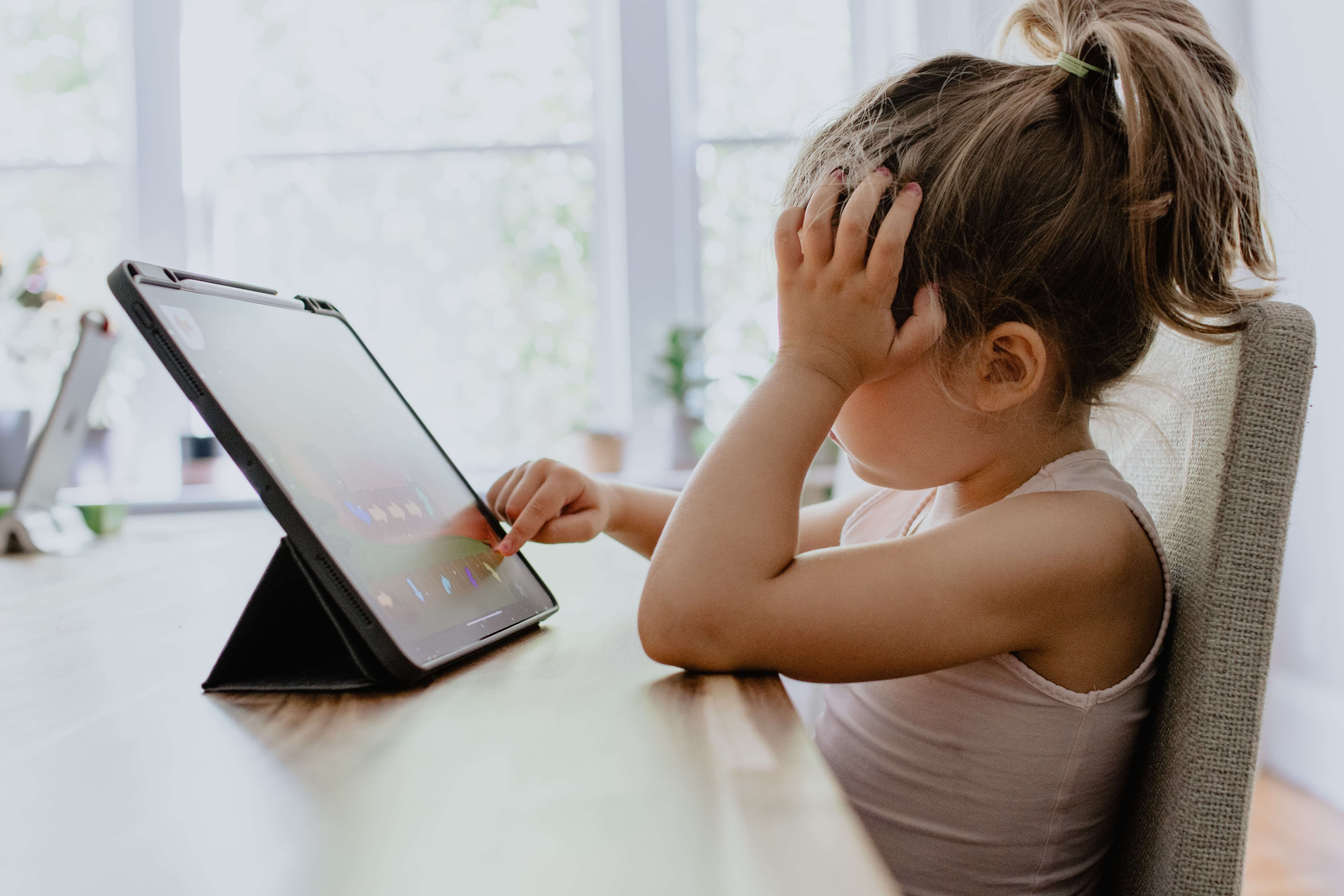 Comment Apprendre à Son Enfant à Gérer Son Temps Décran 3 Astuces